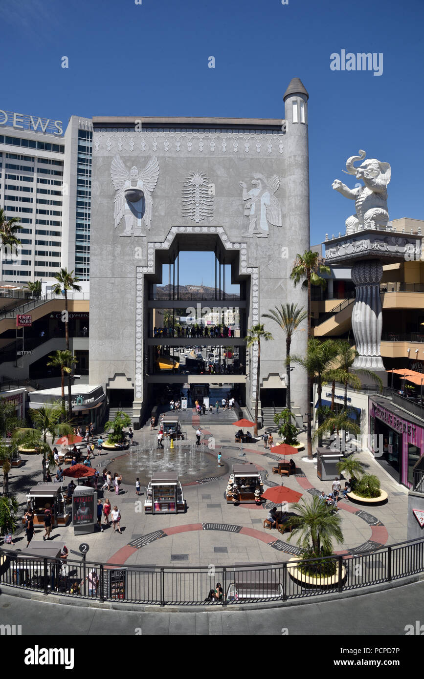 Silent film movie set poeple hi-res stock photography and images - Alamy