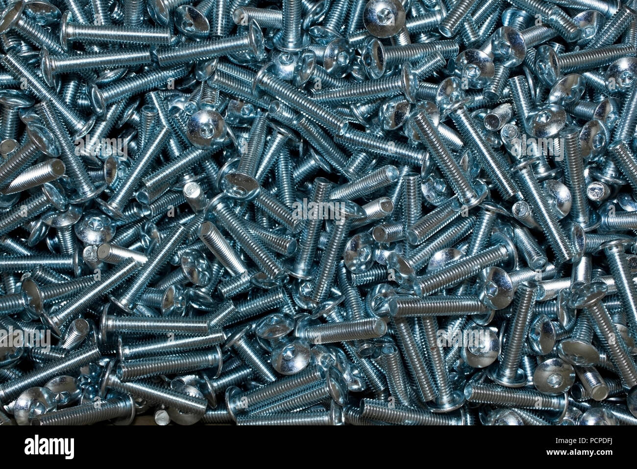 Metal thread pile hi-res stock photography and images - Alamy