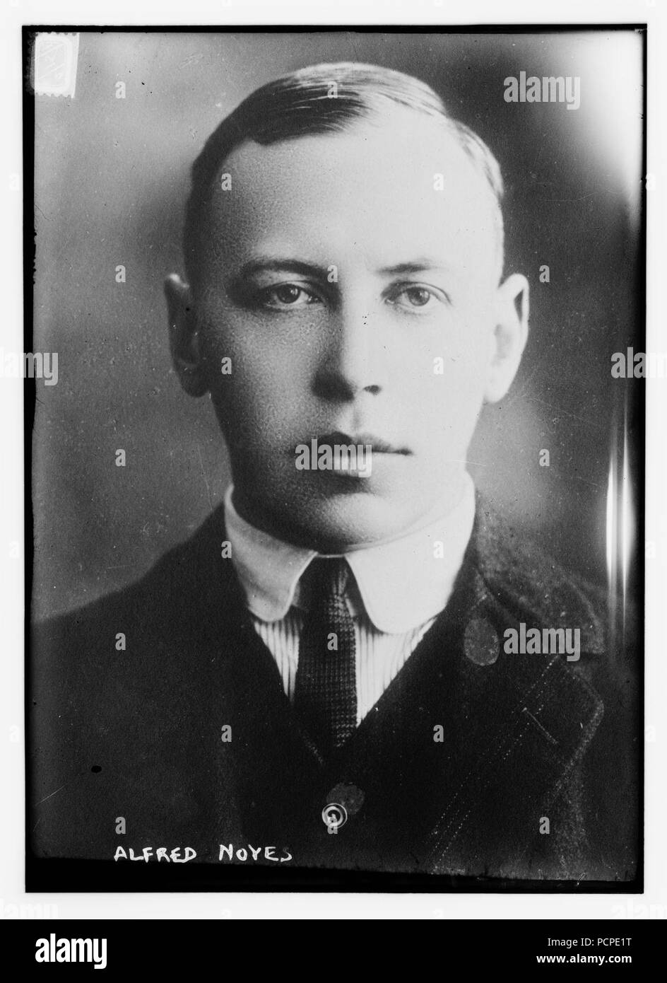 Alfred noyes hi-res stock photography and images - Alamy