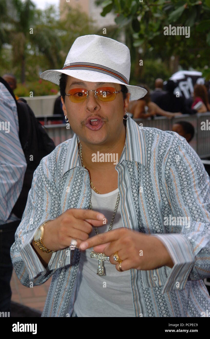 MIAMI - OCTOBER 10: Tito Puente Jr arrives at the 2004 Source Hip-Hop ...