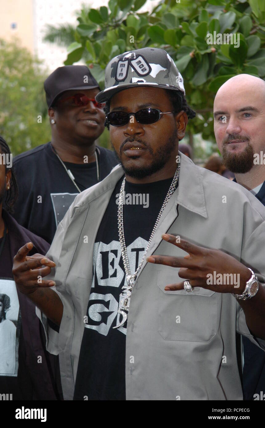 MIAMI - OCTOBER 10: Trick Daddy arrives at the 2004 Source Hip-Hop ...