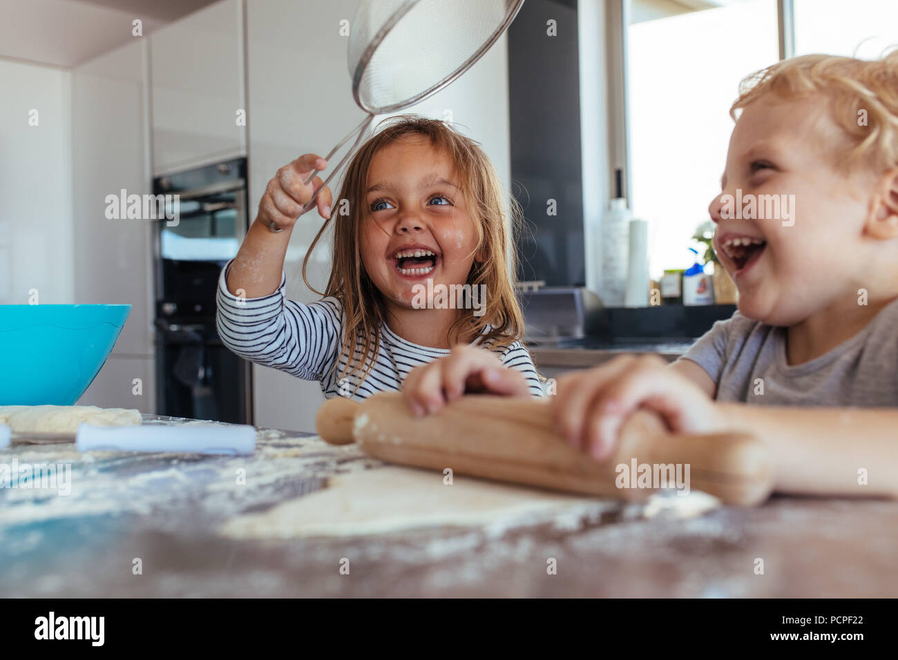 Kids making mess hi-res stock photography and images - Alamy
