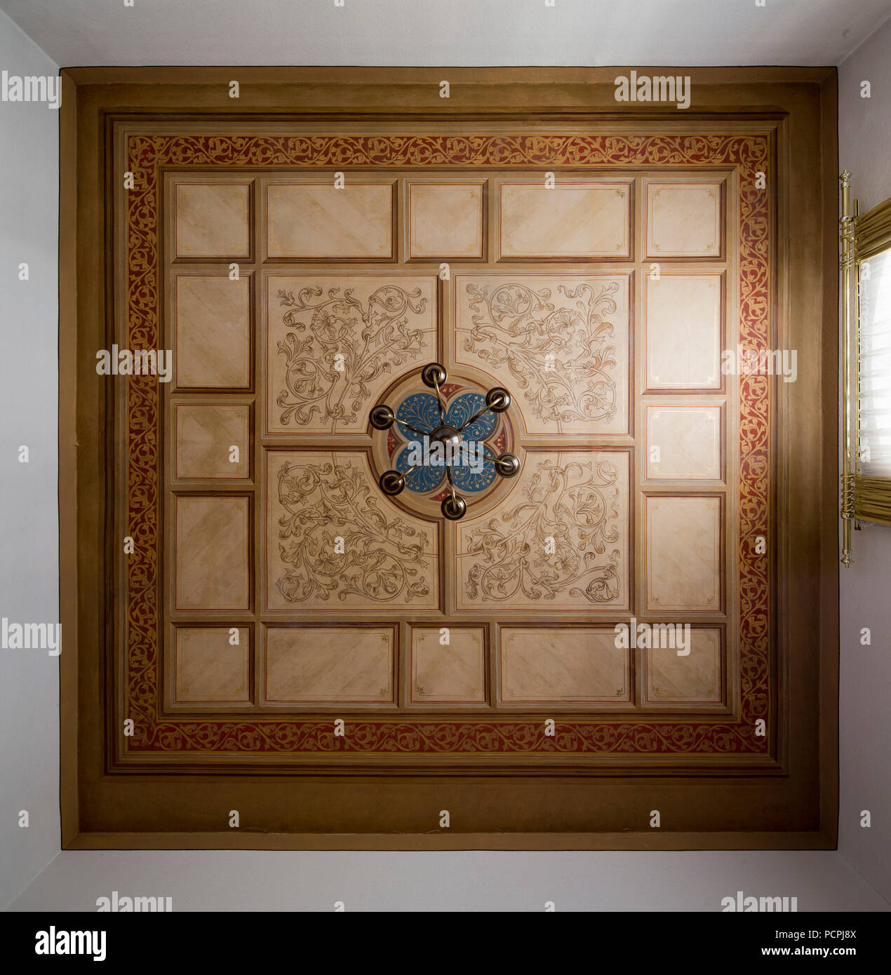 Kassettendecke hi-res stock photography and images - Alamy