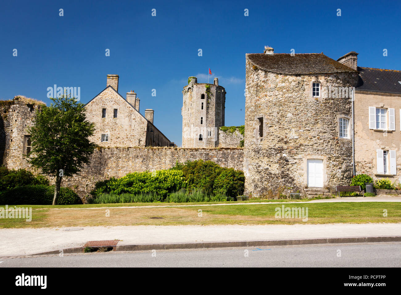The Chateau de Bricquebec in Bricquebec, normandy, France Stock Photo ...