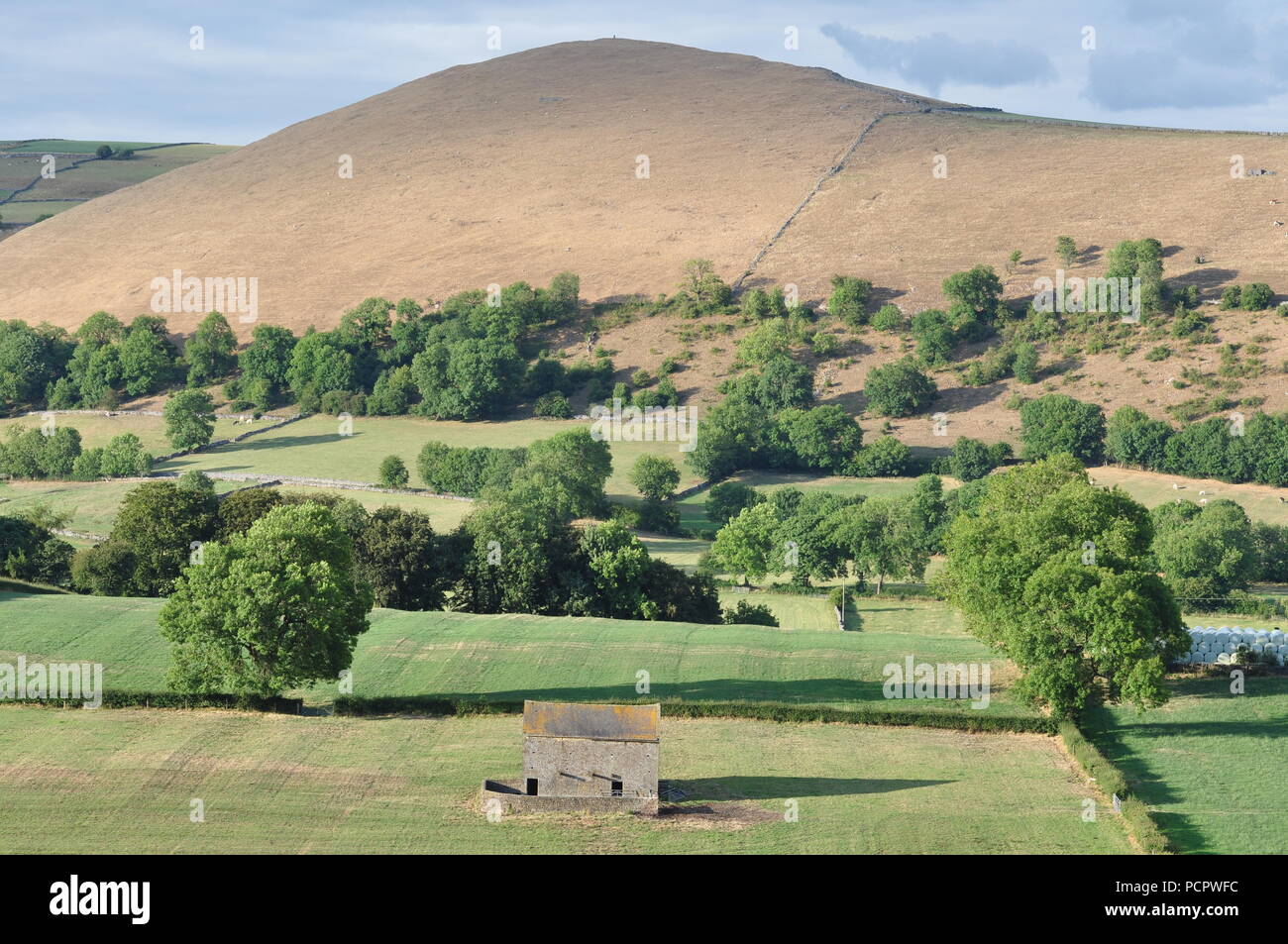 Longnor hi-res stock photography and images - Alamy