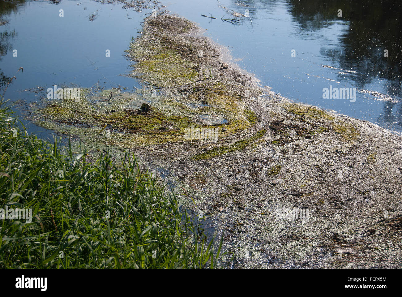 Filthy messy pollution hi-res stock photography and images - Alamy