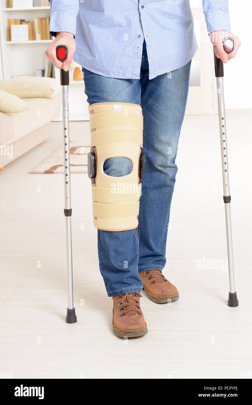 Leg Support Crutches