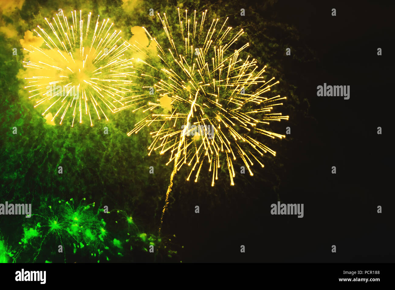 Green Fireworks Wallpaper