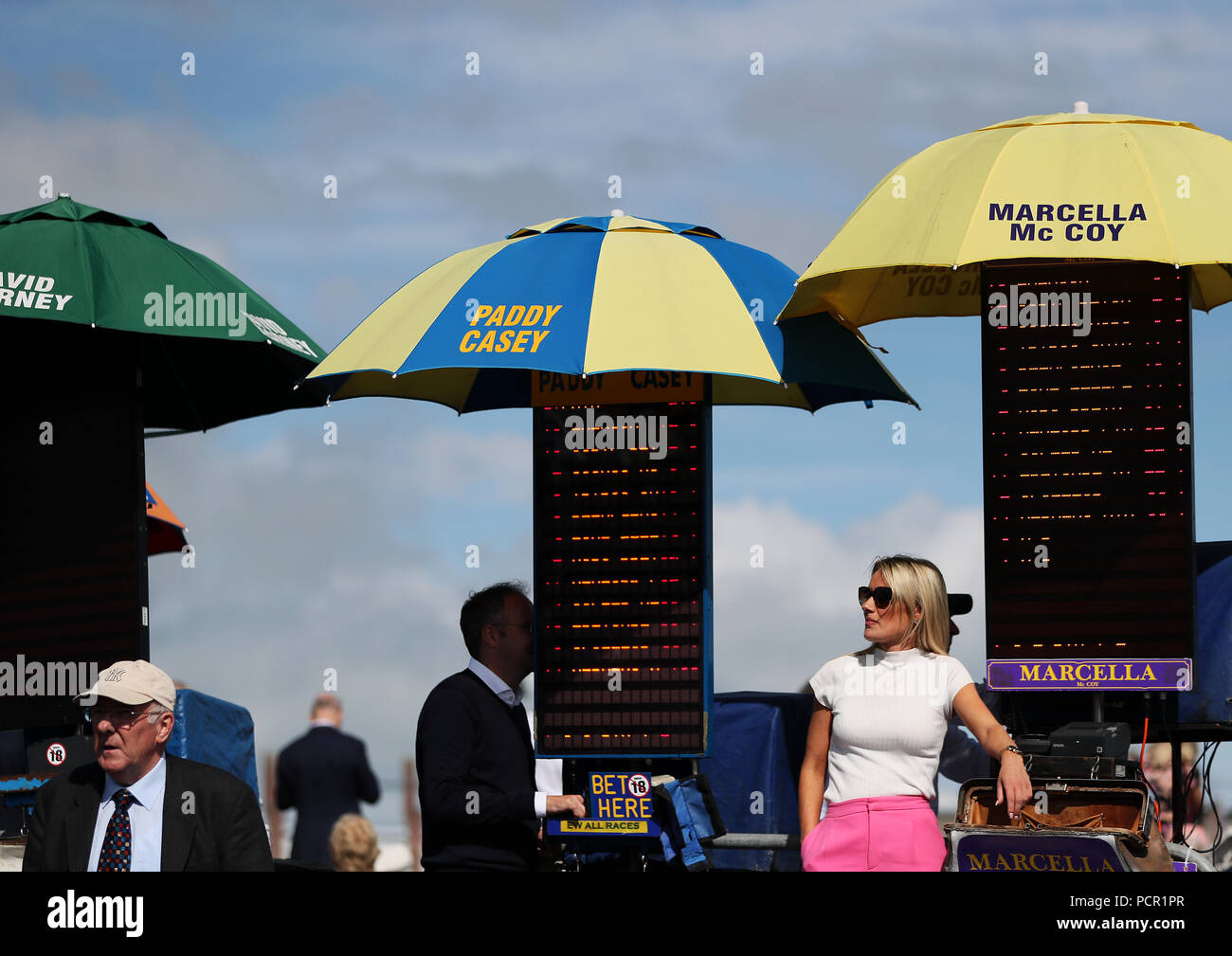 Bookmaker Racecourse Stock Photos & Bookmaker Racecourse Stock Images ...