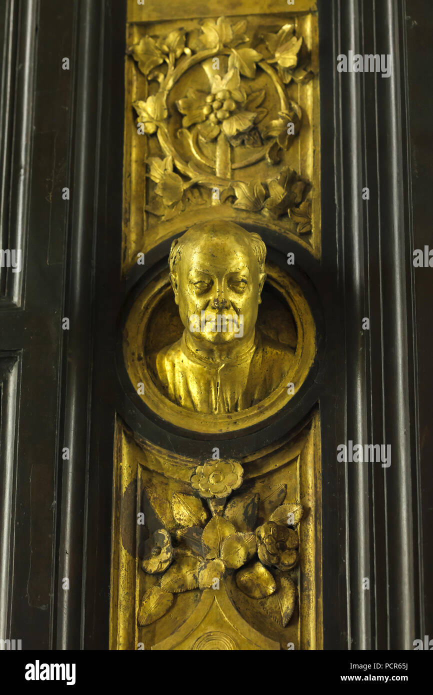 Lorenzo ghiberti self portrait hi-res stock photography and images - Alamy