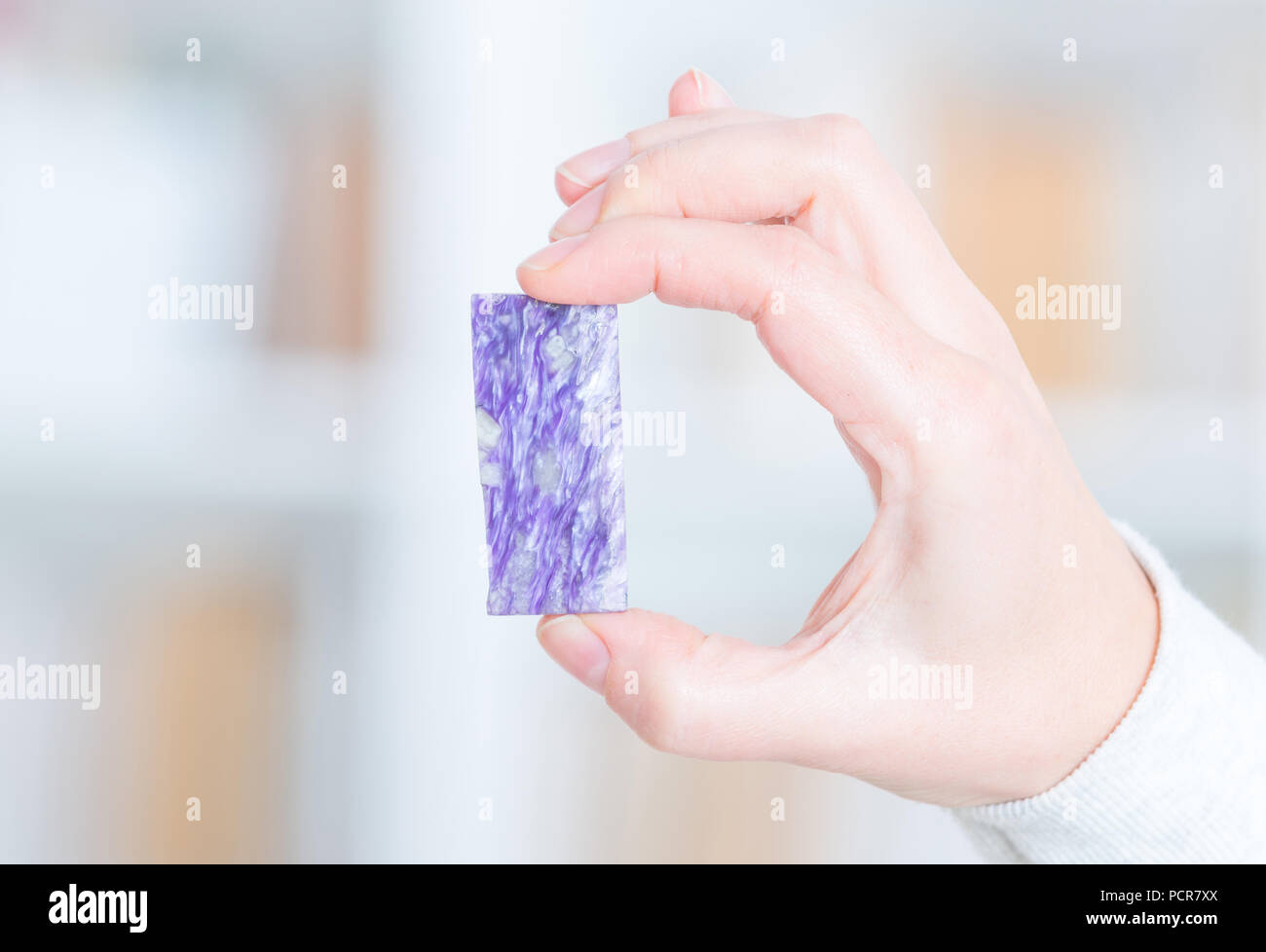 Quartz crystal purple hand hi-res stock photography and images - Alamy