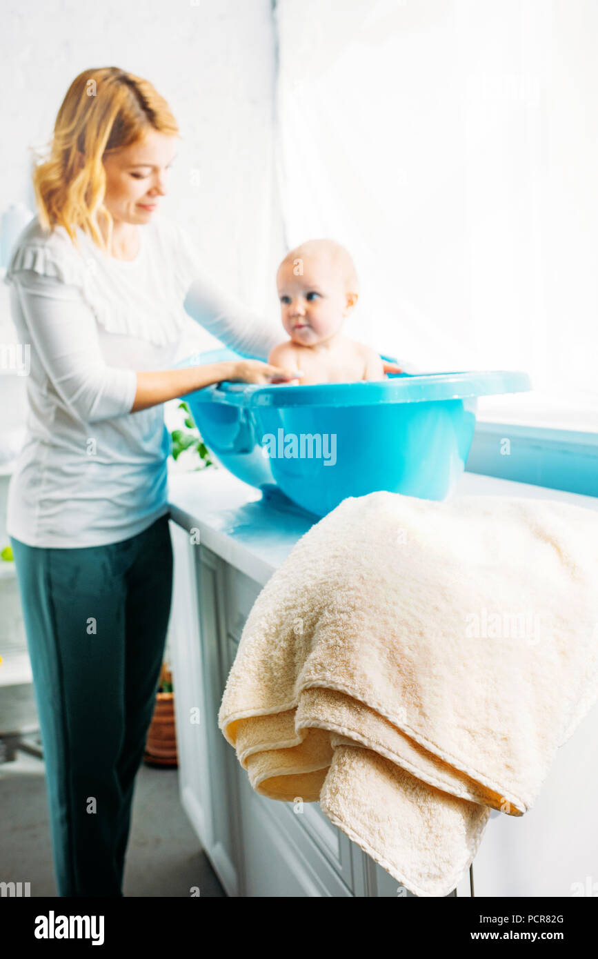 Plastic bathtub hi-res stock photography and images - Alamy