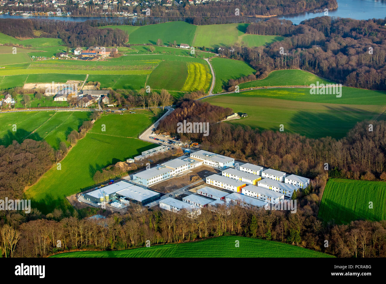 Centeron hi-res stock photography and images - Alamy