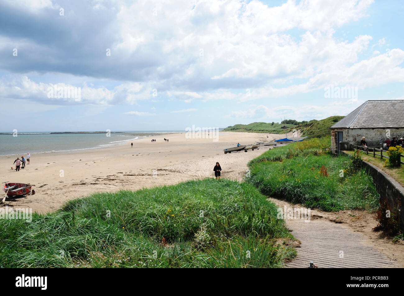 Low newton by the sea path hi-res stock photography and images - Alamy