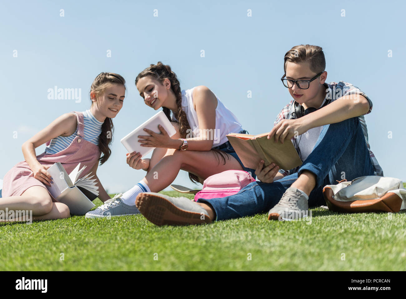 Low angle group teens hi-res stock photography and images - Alamy