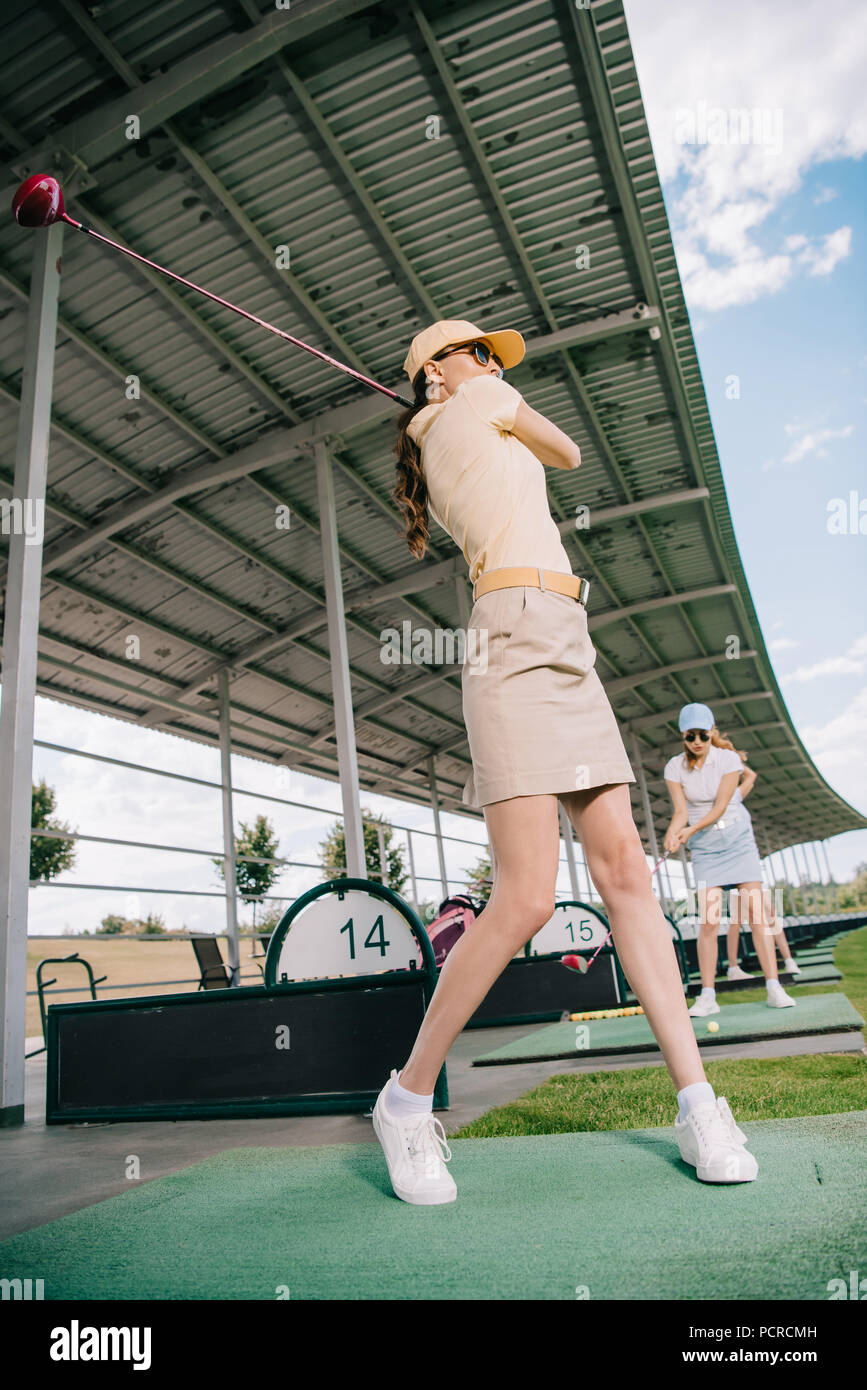 Beautiful women of golf hi-res stock photography and images - Alamy