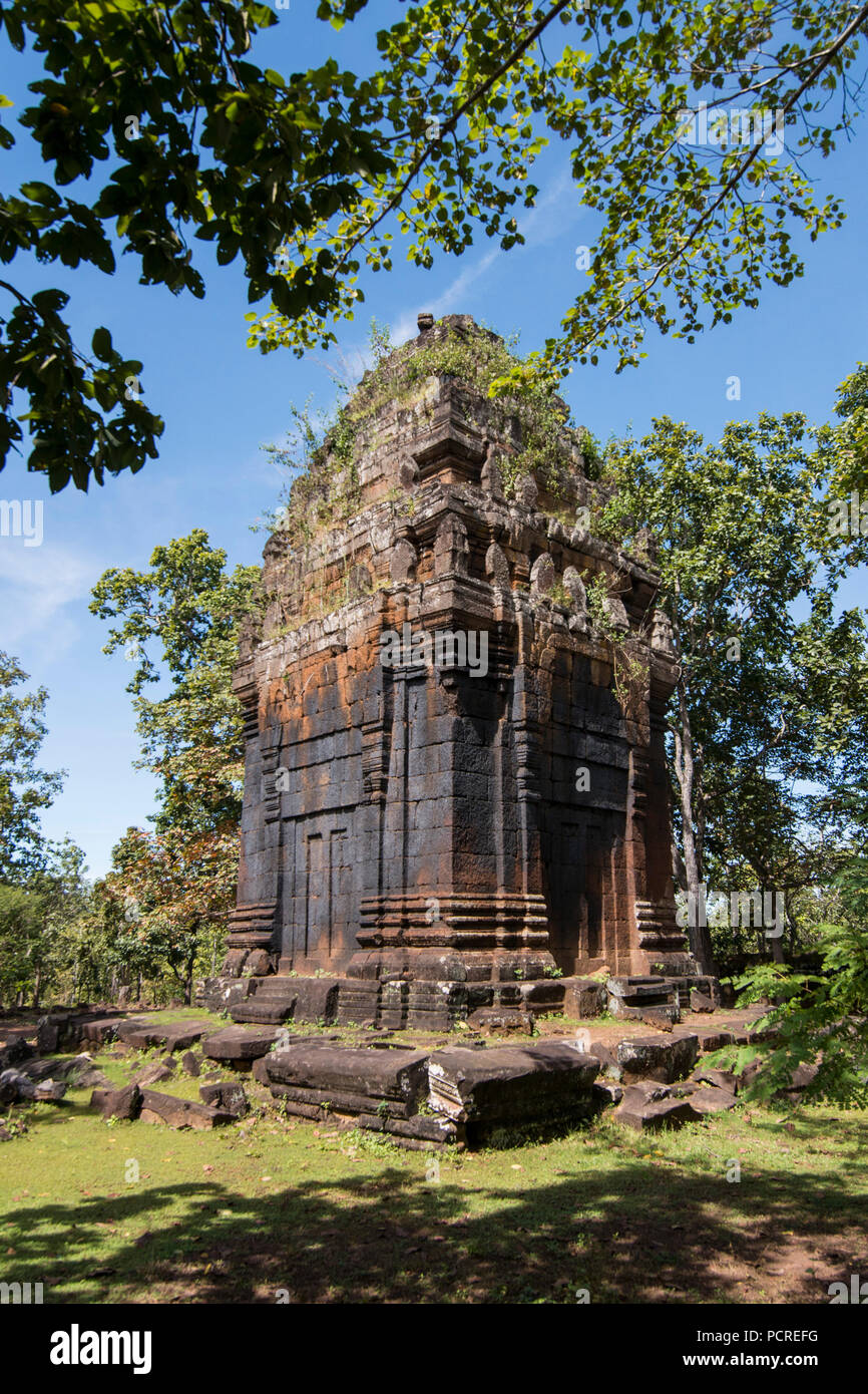 the Khmer Temples of Koh Ker east of the Town of Srayong west of the ...