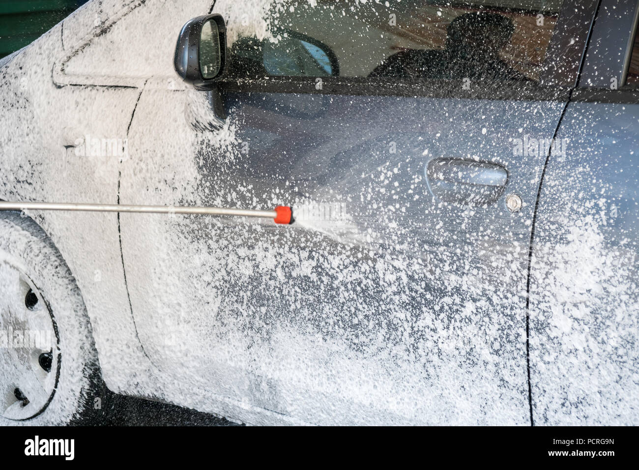 Car washing process hi-res stock photography and images - Alamy