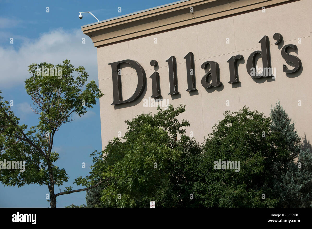 A logo sign outside of a Dillard's retail store in Broomfield, Colorado ...