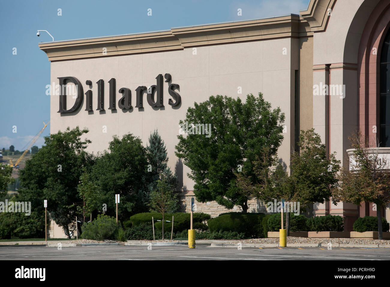 Dillards hi-res stock photography and images - Alamy