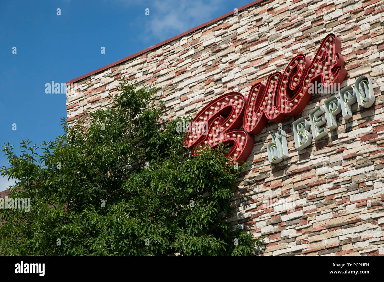 Buca di beppo hi-res stock photography and images - Alamy