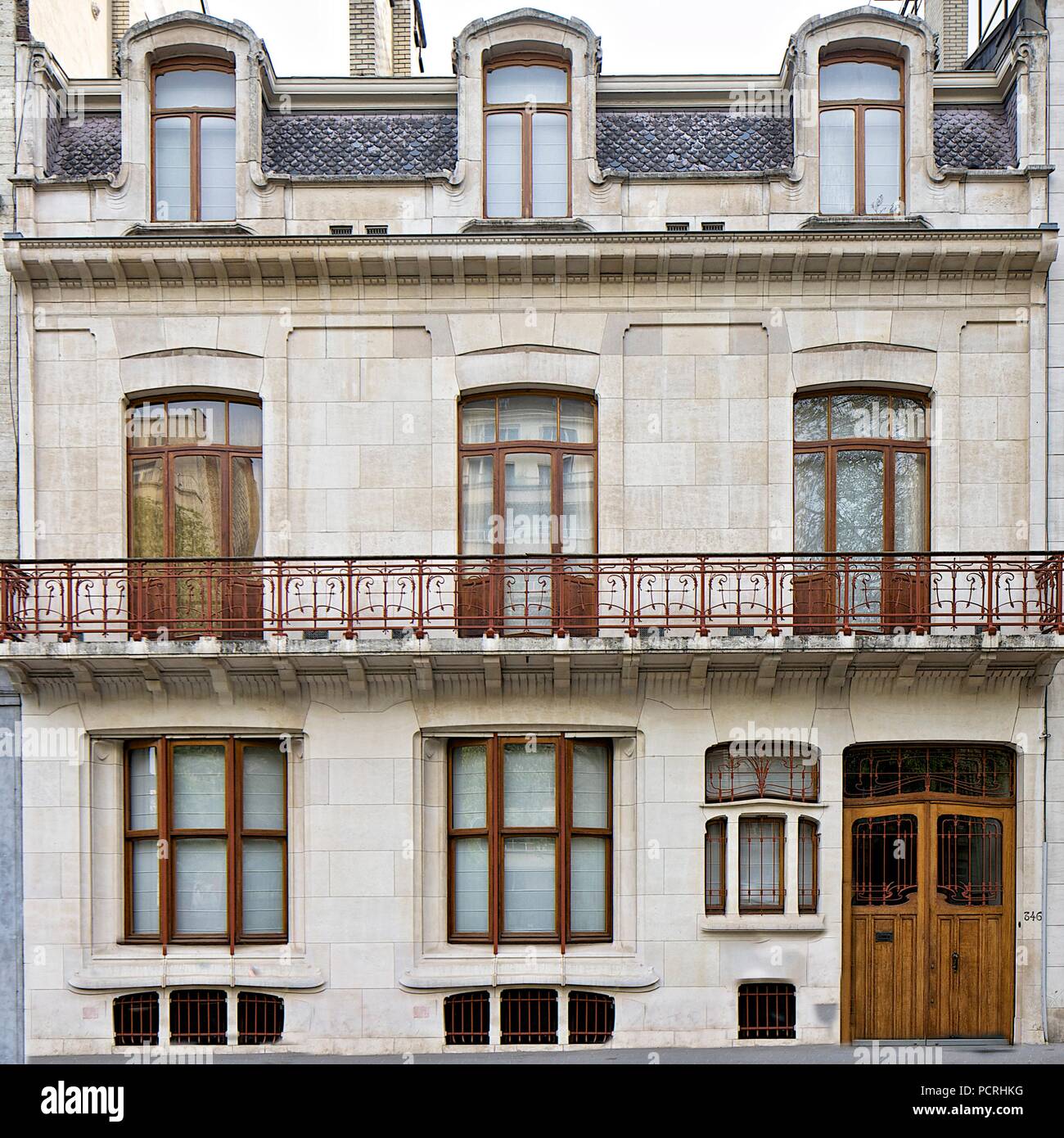 Victor horta brussels hotel hi-res stock photography and images - Alamy