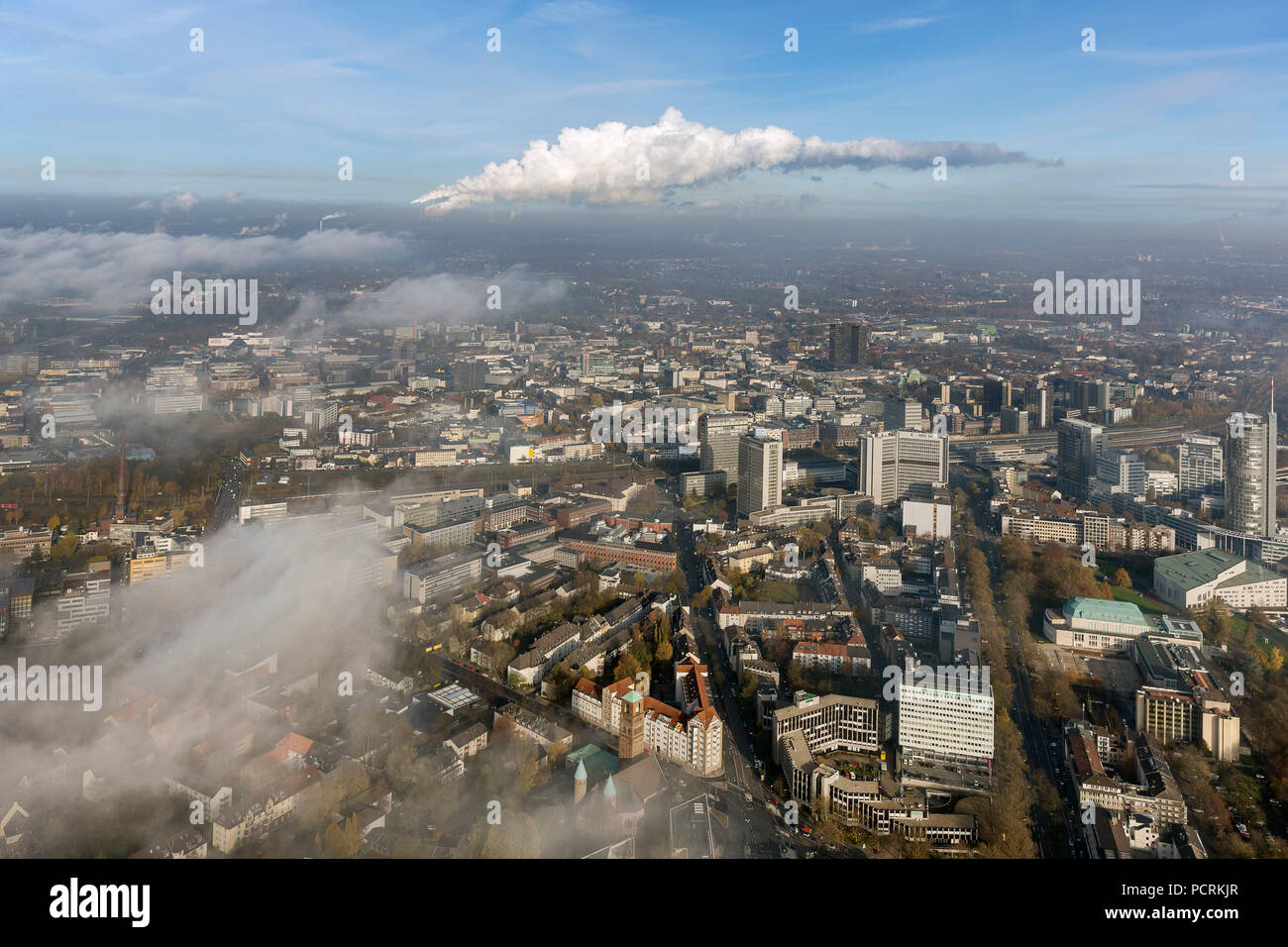 Autumnal clouds above city centre of Essen, city hall and Essen skyline ...