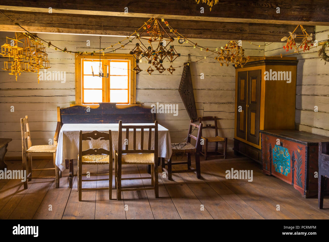 1900s Midwest Farmhouse Interior
