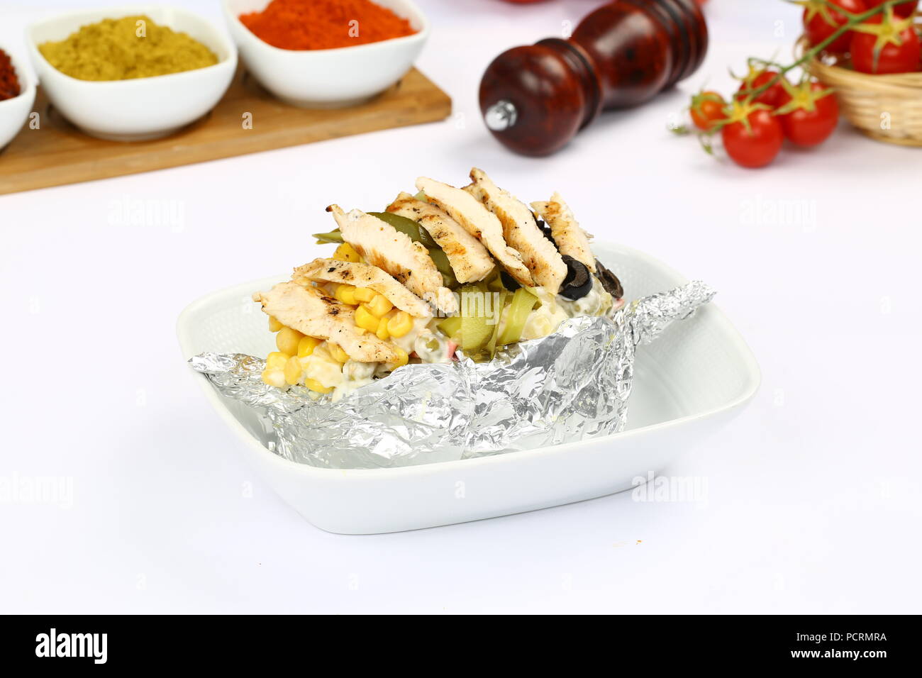 Chicken kumpir hi-res stock photography and images - Alamy