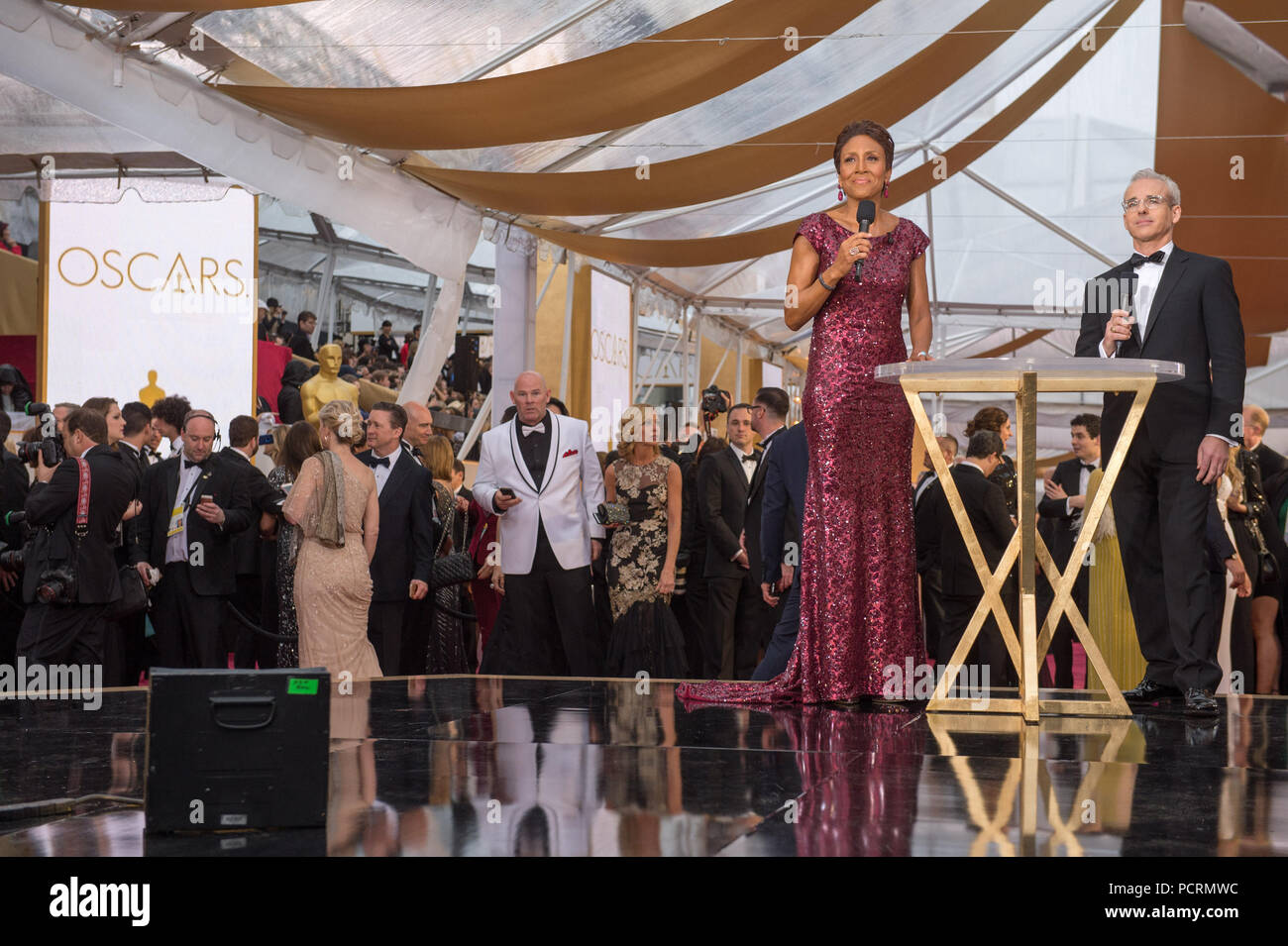 HOLLYWOOD, CA - FEBRUARY 22: Robin Roberts attendst the 87th Annual ...