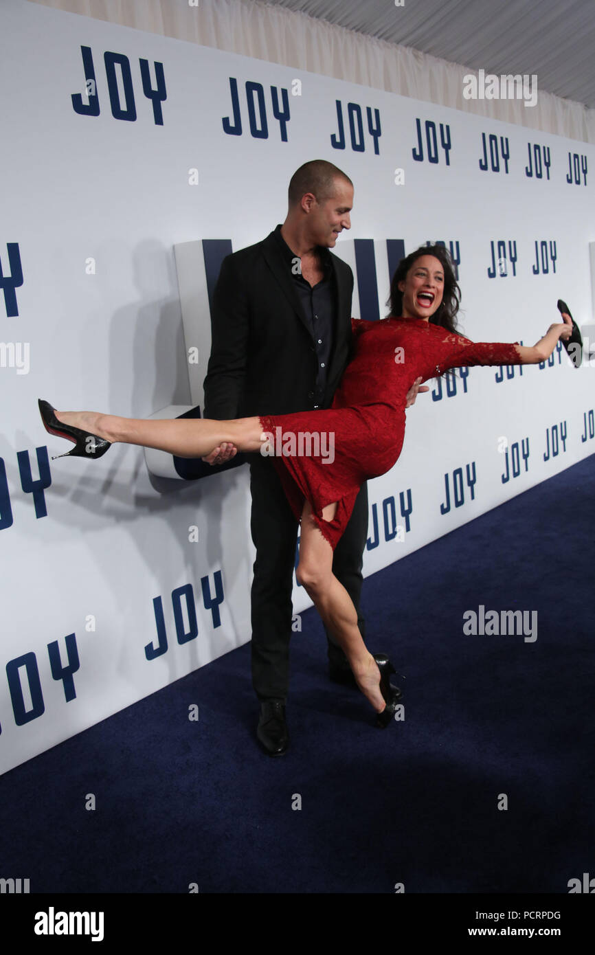 NEW YORK, NY - DECEMBER 13: Cristen Barker, Nigel Barker attends the ...