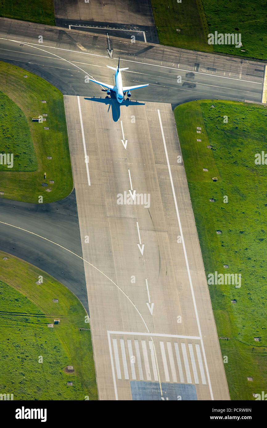 Jet birds eye view hi-res stock photography and images - Alamy