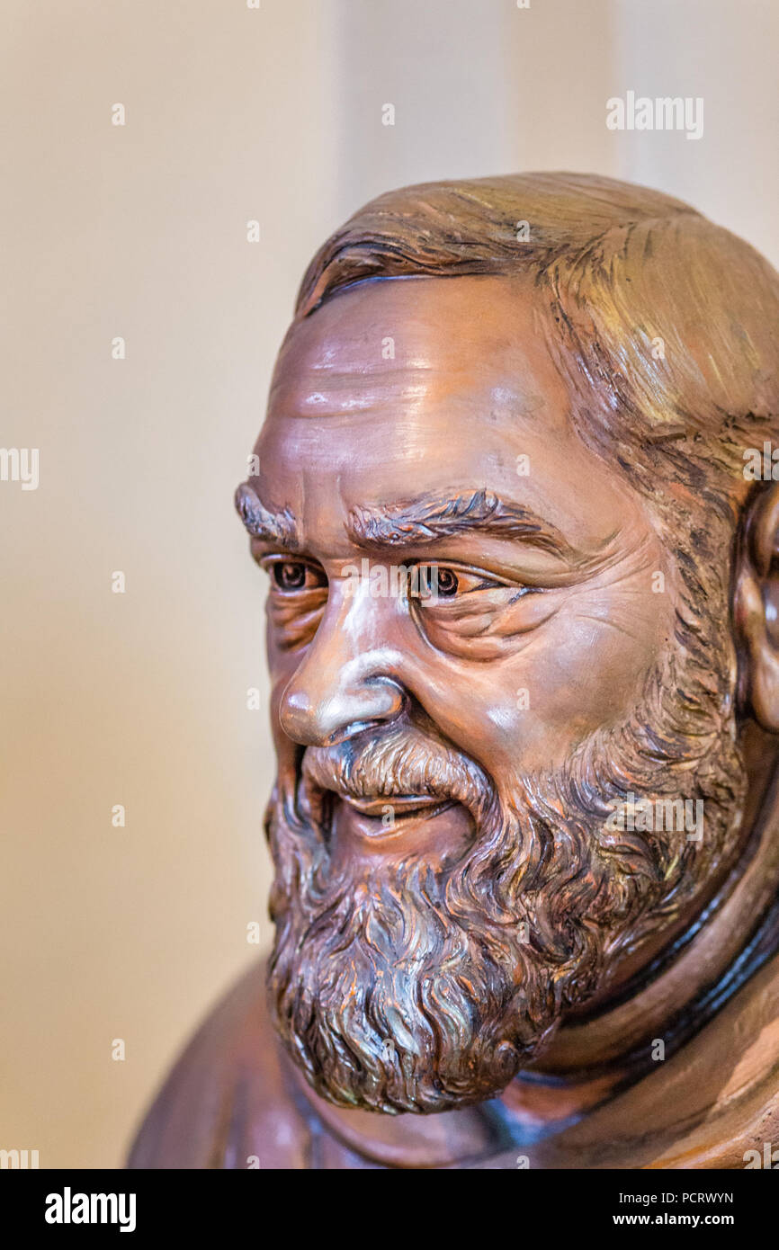 Statue of Saint Father Pious Stock Photo - Alamy