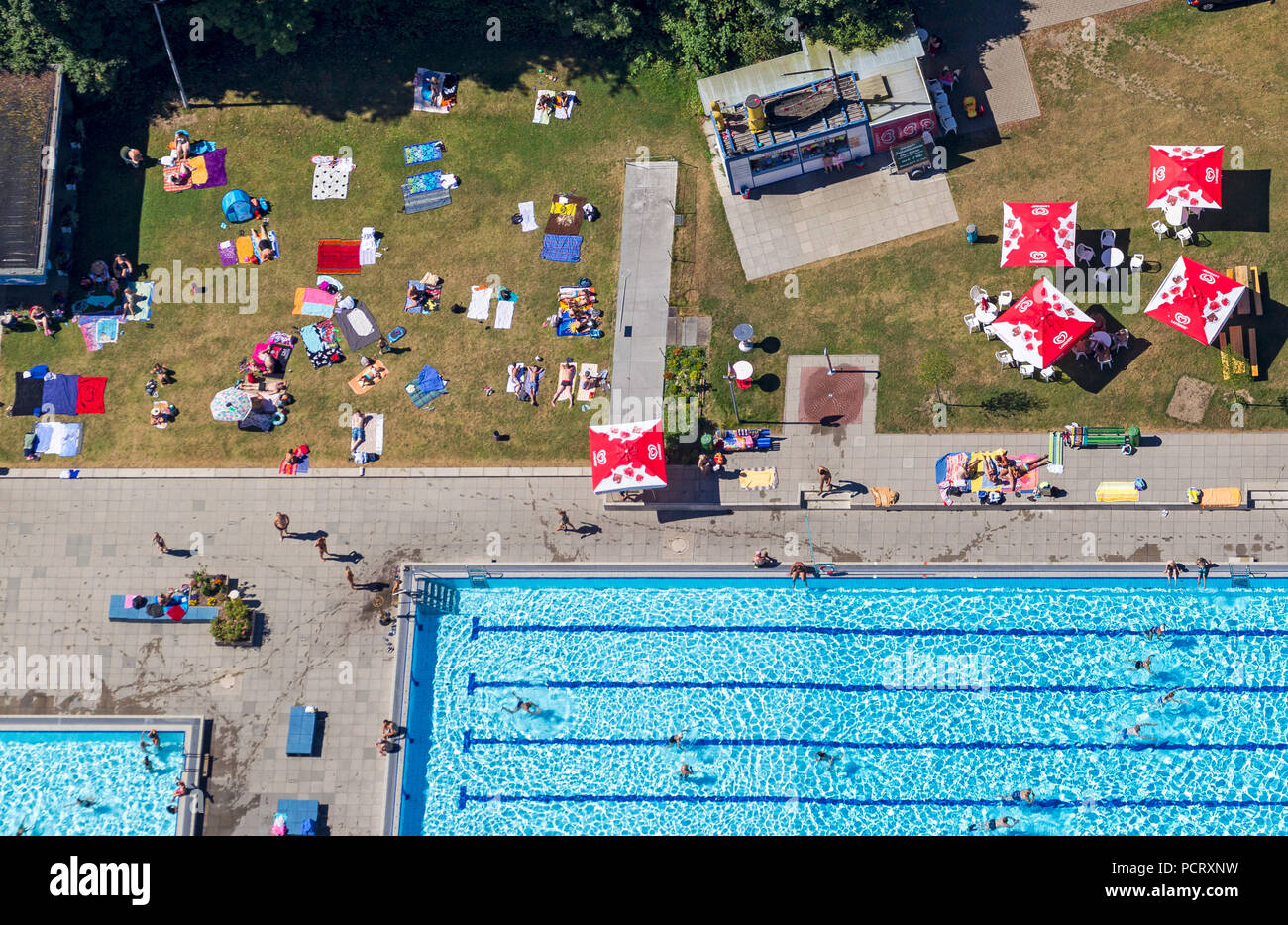 Lawn sunbathing hi-res stock photography and images - Alamy