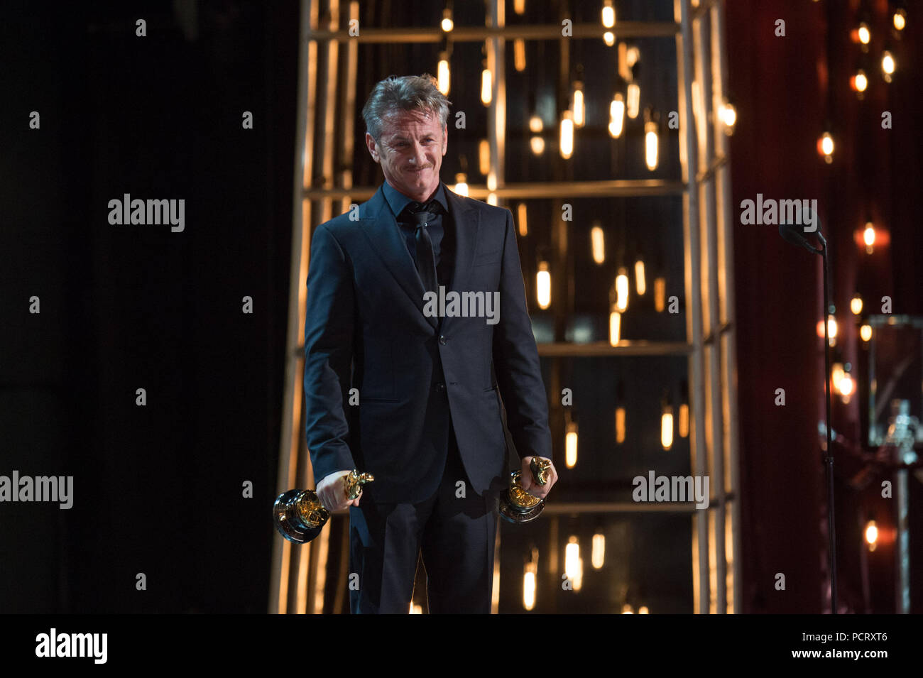 HOLLYWOOD, CA - FEBRUARY 22: Sean Penn onstage during the 87th Annual ...