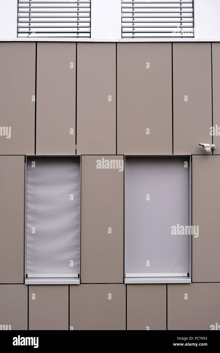 Sheet metal building facade hi-res stock photography and images - Alamy