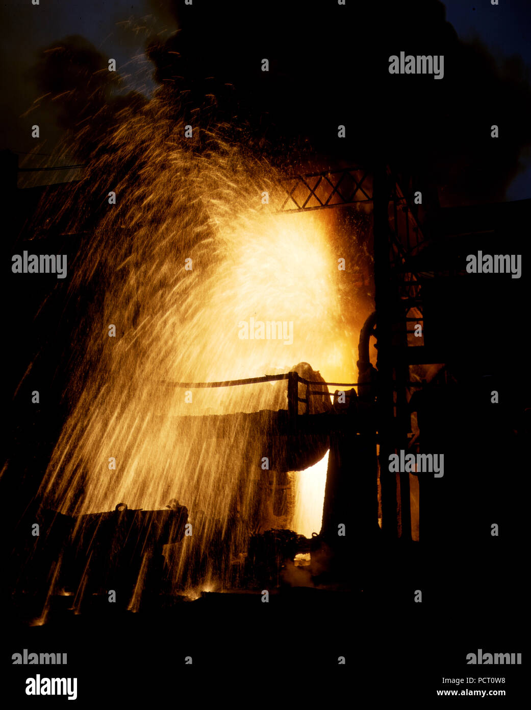 1940s allegheny ludlum steel corp hi-res stock photography and images ...