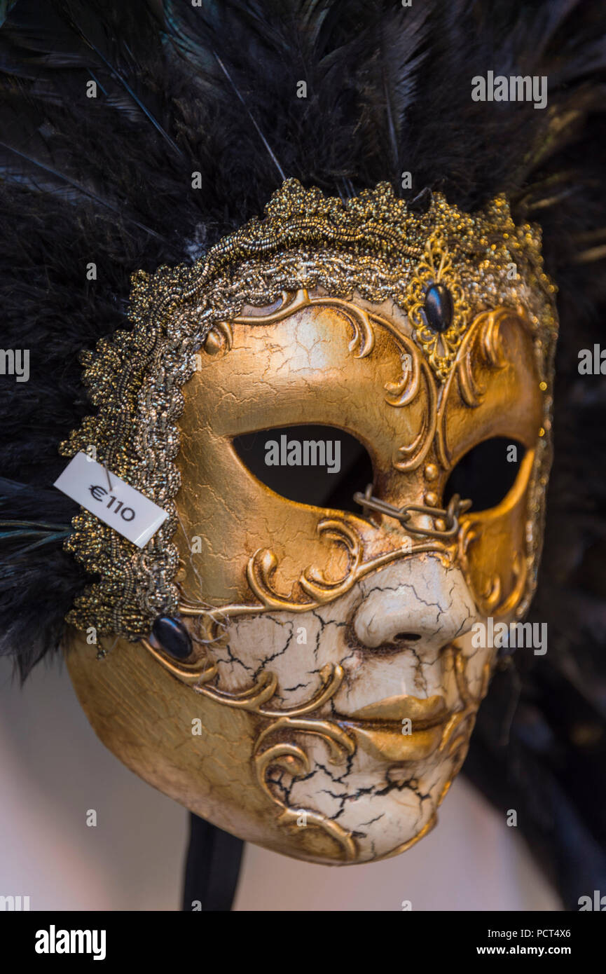 Venetian masks lace hi-res stock photography and images - Alamy