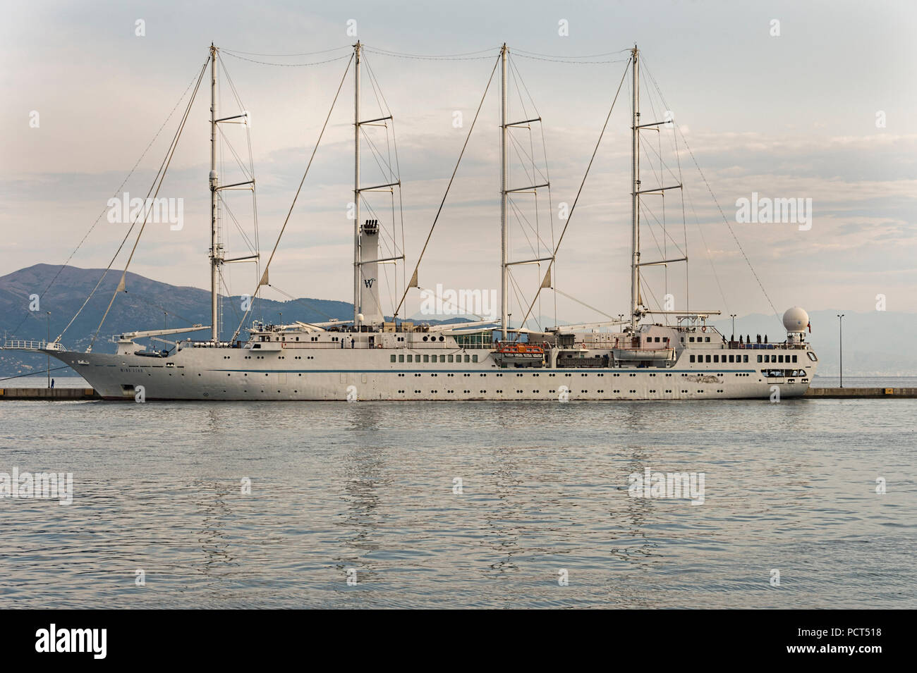 Windstar Cruise ship at Heraklion Greece Stock Photo - Alamy