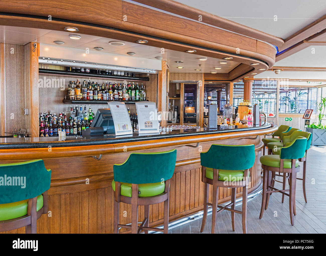 Cunard food hi-res stock photography and images - Alamy