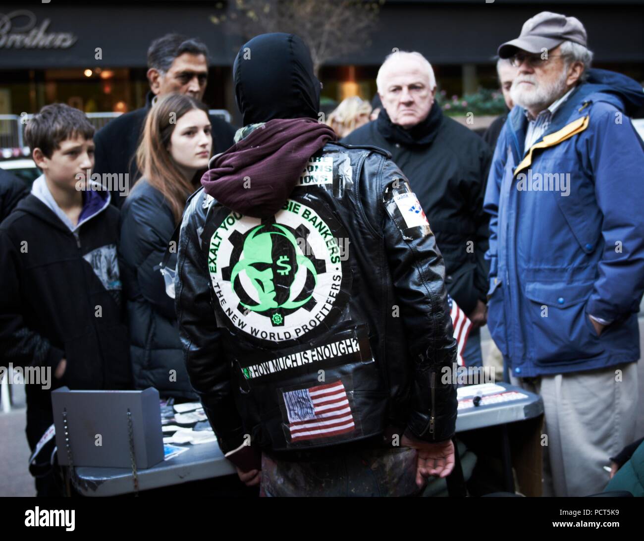 Income inequality protest hi-res stock photography and images - Alamy