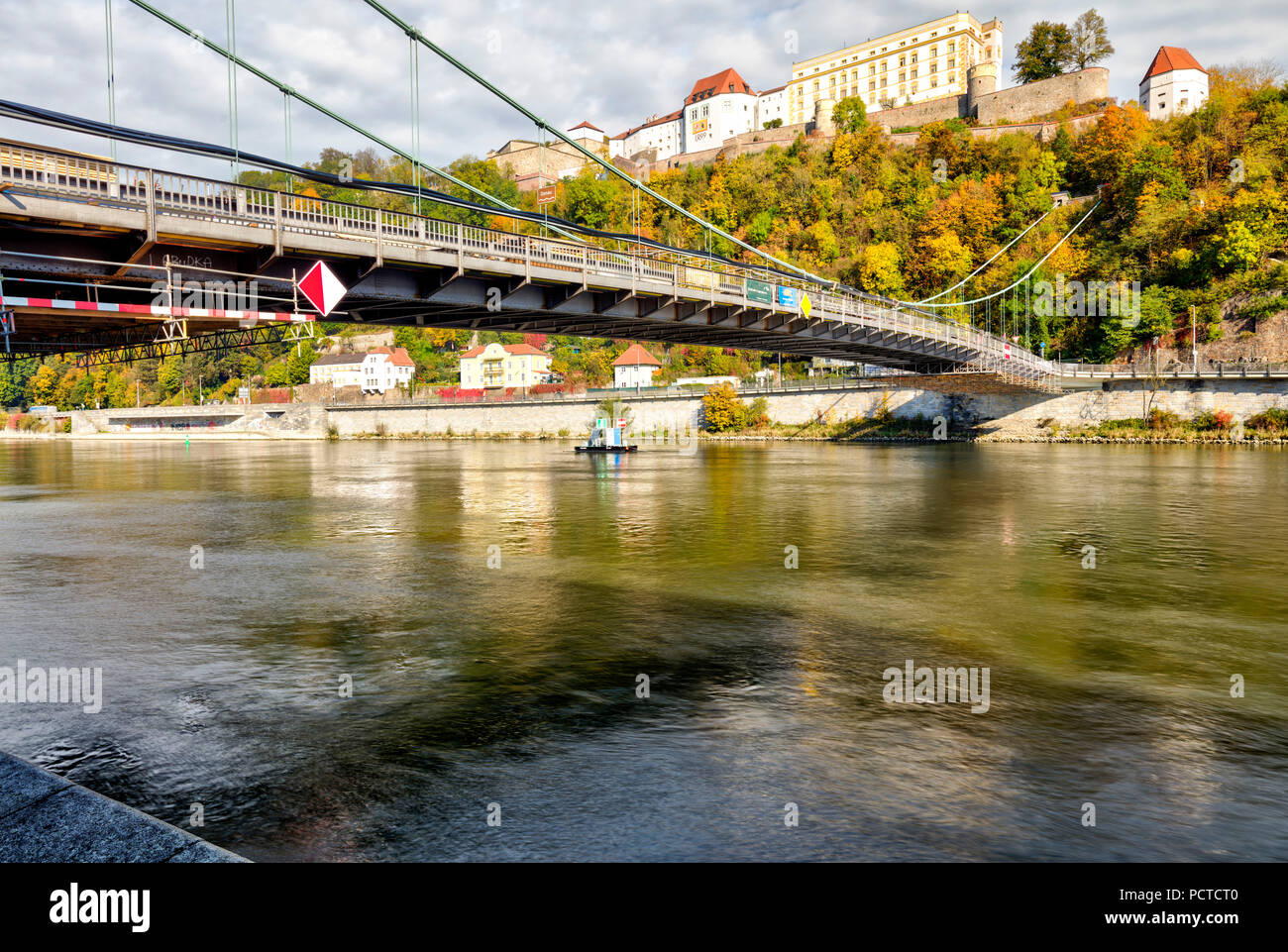 View over the Danube, Veste Oberhaus, Museum, castle, Passau, Lower ...