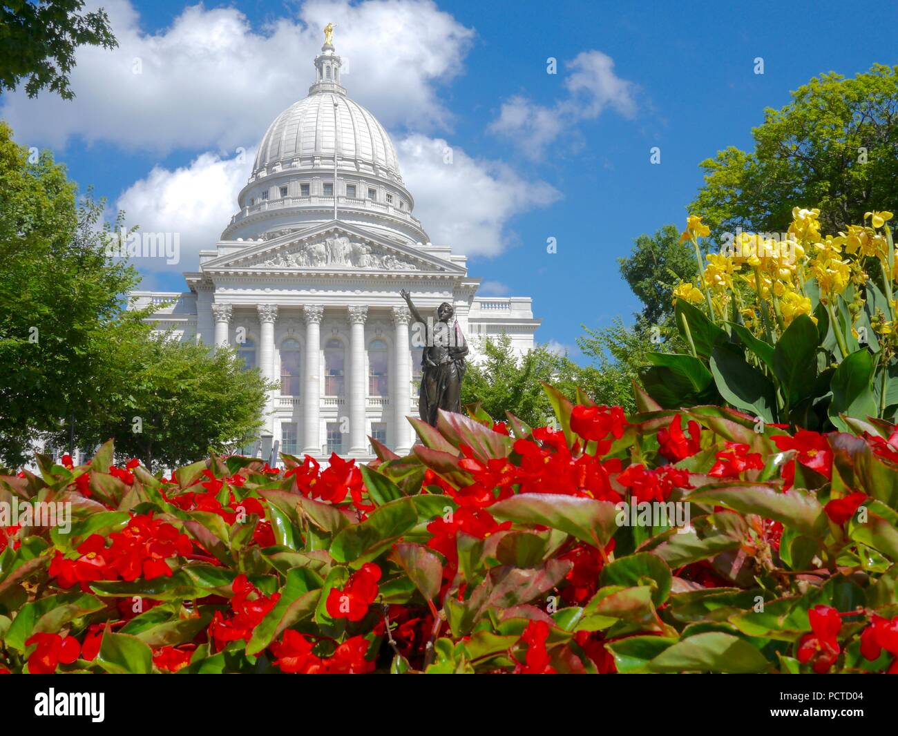 State Capital Building of Wisconsin in Madison Stock Photo - Alamy