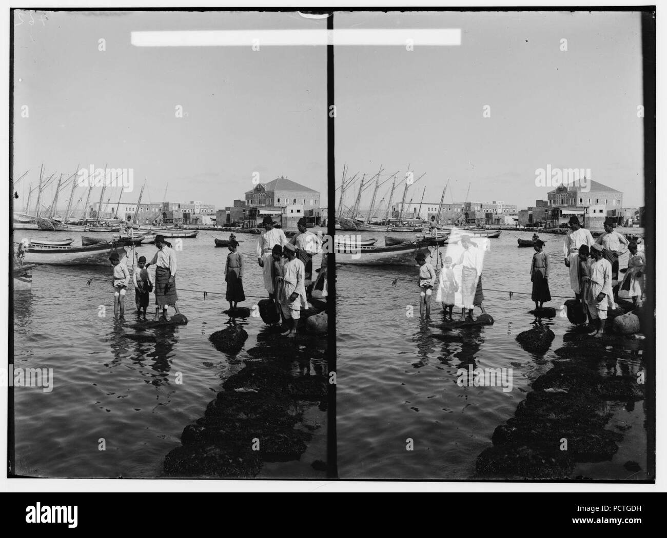 Along the sea coast. Harbour of Tyre Stock Photo - Alamy