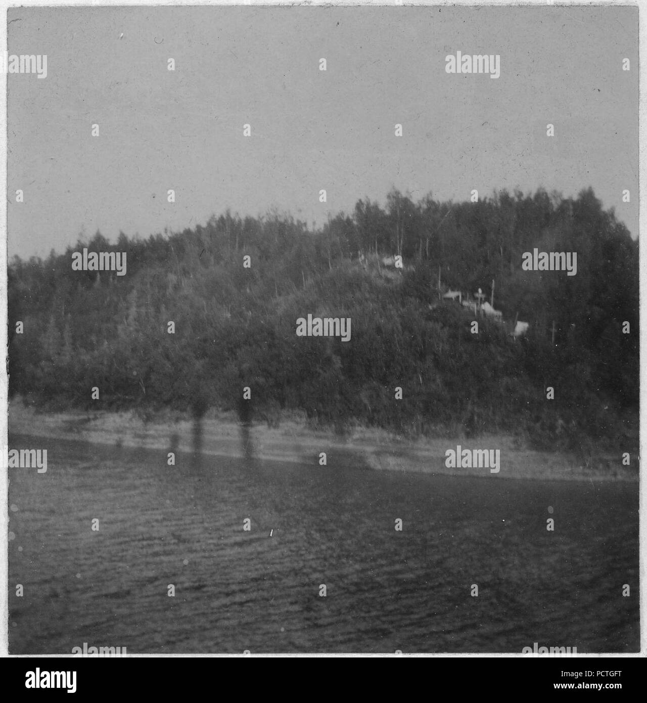 Along yukon Black and White Stock Photos & Images - Alamy