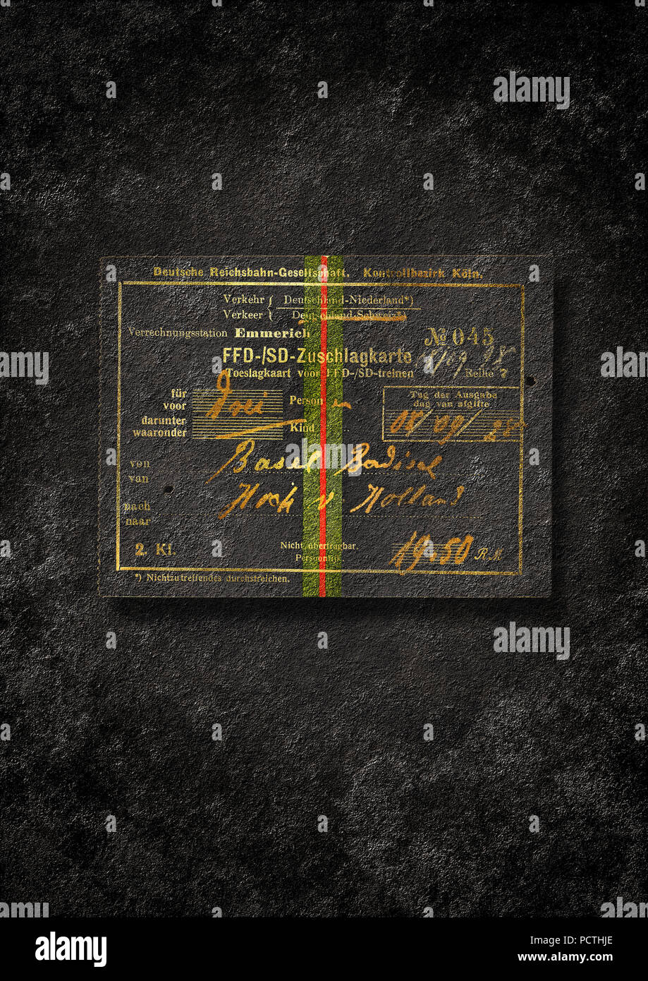 2nd class train hi-res stock photography and images - Alamy