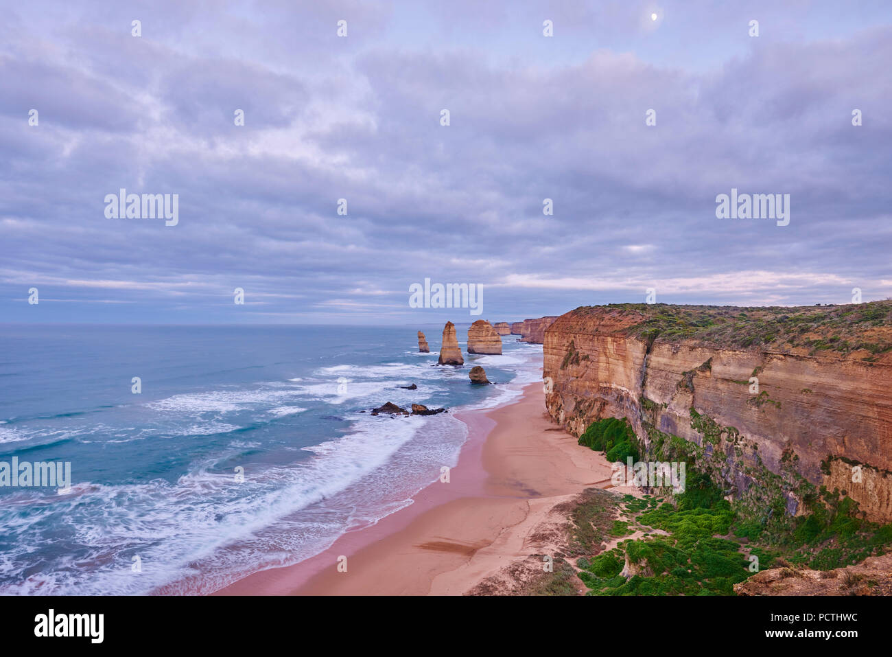 Twelve Apostles, Great Ocean Road, Port Campbell National Park ...