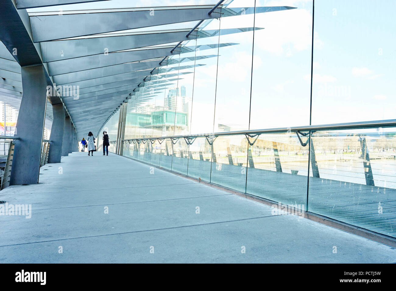 Yarra Promenade at Kingsway, Exterior Railing, Architecture, Melbourne ...
