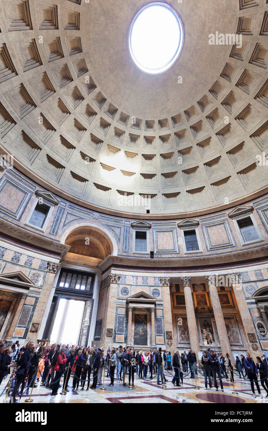 Person room view rome hi-res stock photography and images - Alamy