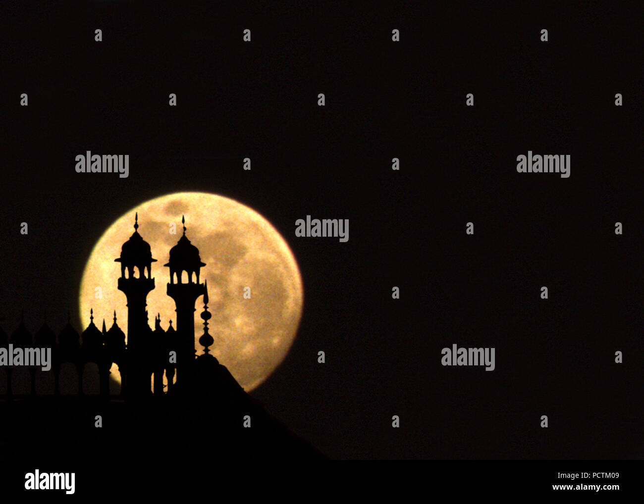 Full moon india hi-res stock photography and images - Alamy